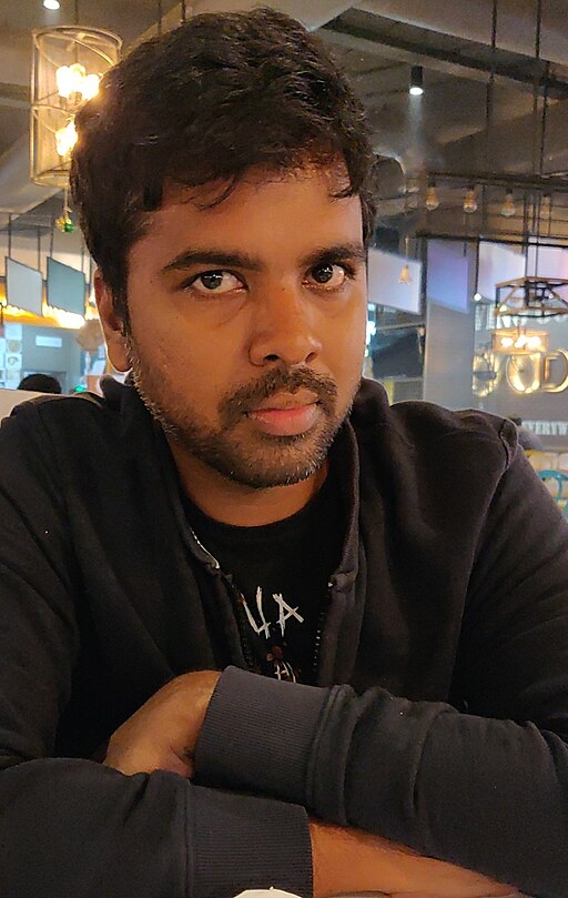 A Symbol of Elegance: Embracing the French Beard Trend